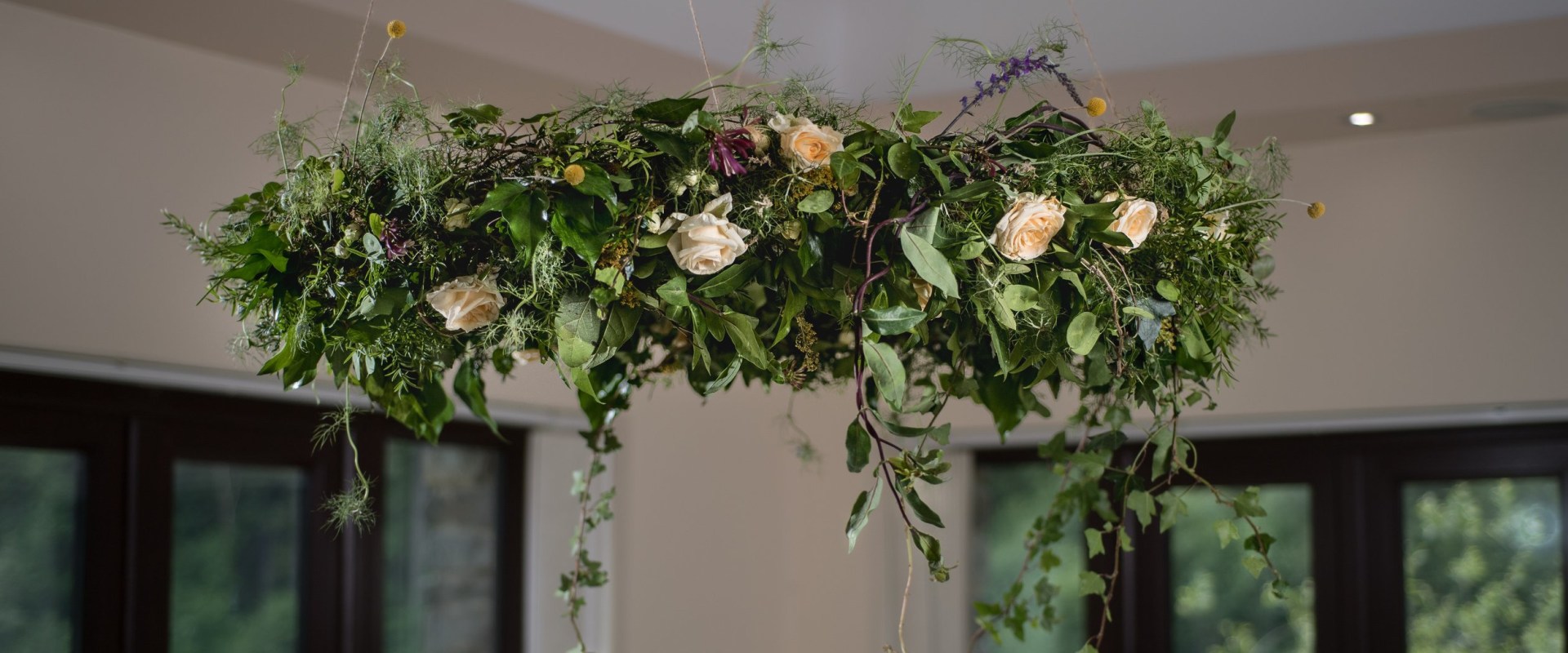 Incorporating Fresh Flowers into Garland Design: Tips and Inspiration ...